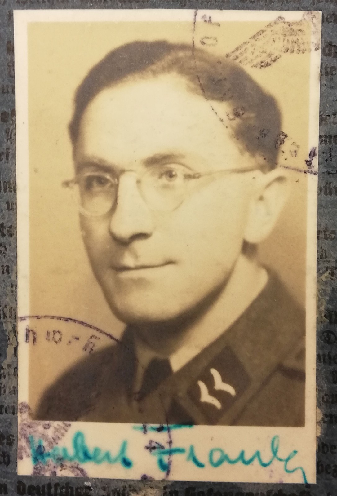 In deze maanden vieren wij tachtig jaar bevrijding. Herbert Frank, 78 jaar na zijn dood ...